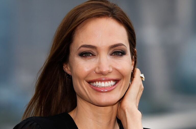 «A face of a skeleton, nothing but bones!» Jolie appears unrecognizable ...