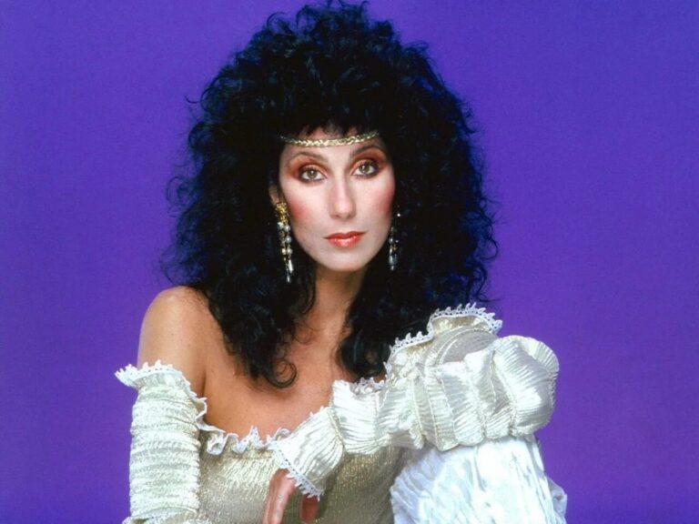 «Unveiling Cher’s secrets to looking ageless!» The 77-year-old star ...
