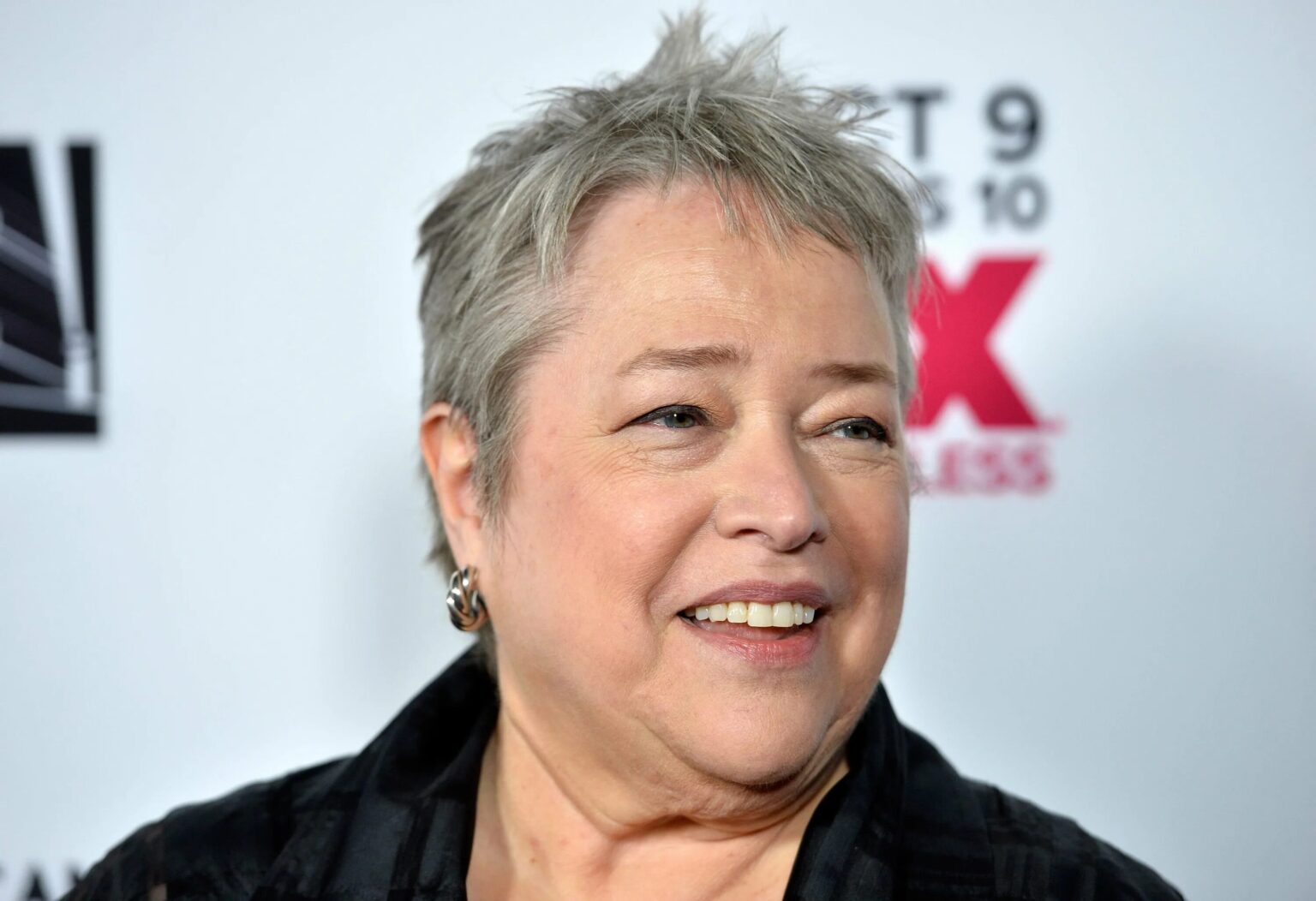 «Sending prayers!» Kathy Bates opens up about her battle with cancer ...
