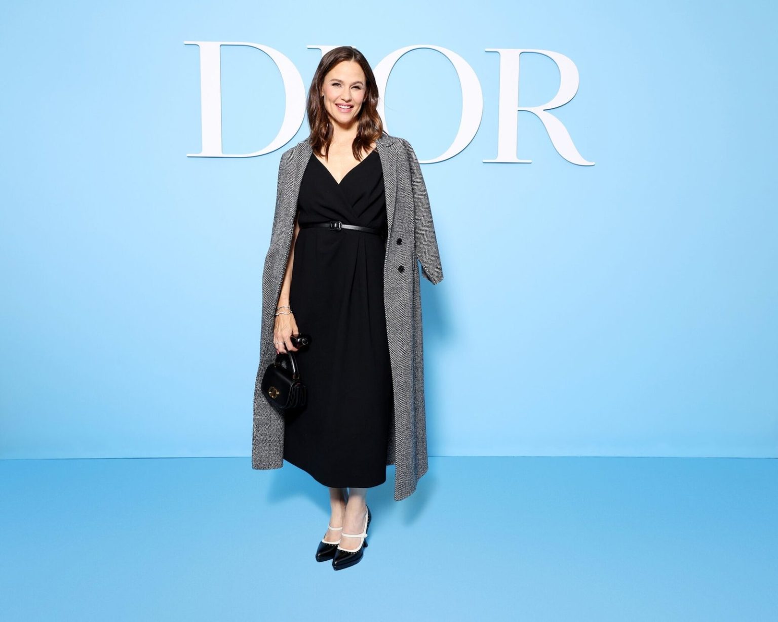 Jennifer Garner Turns Heads at Paris Fashion Week – But Not Everyone’s ...
