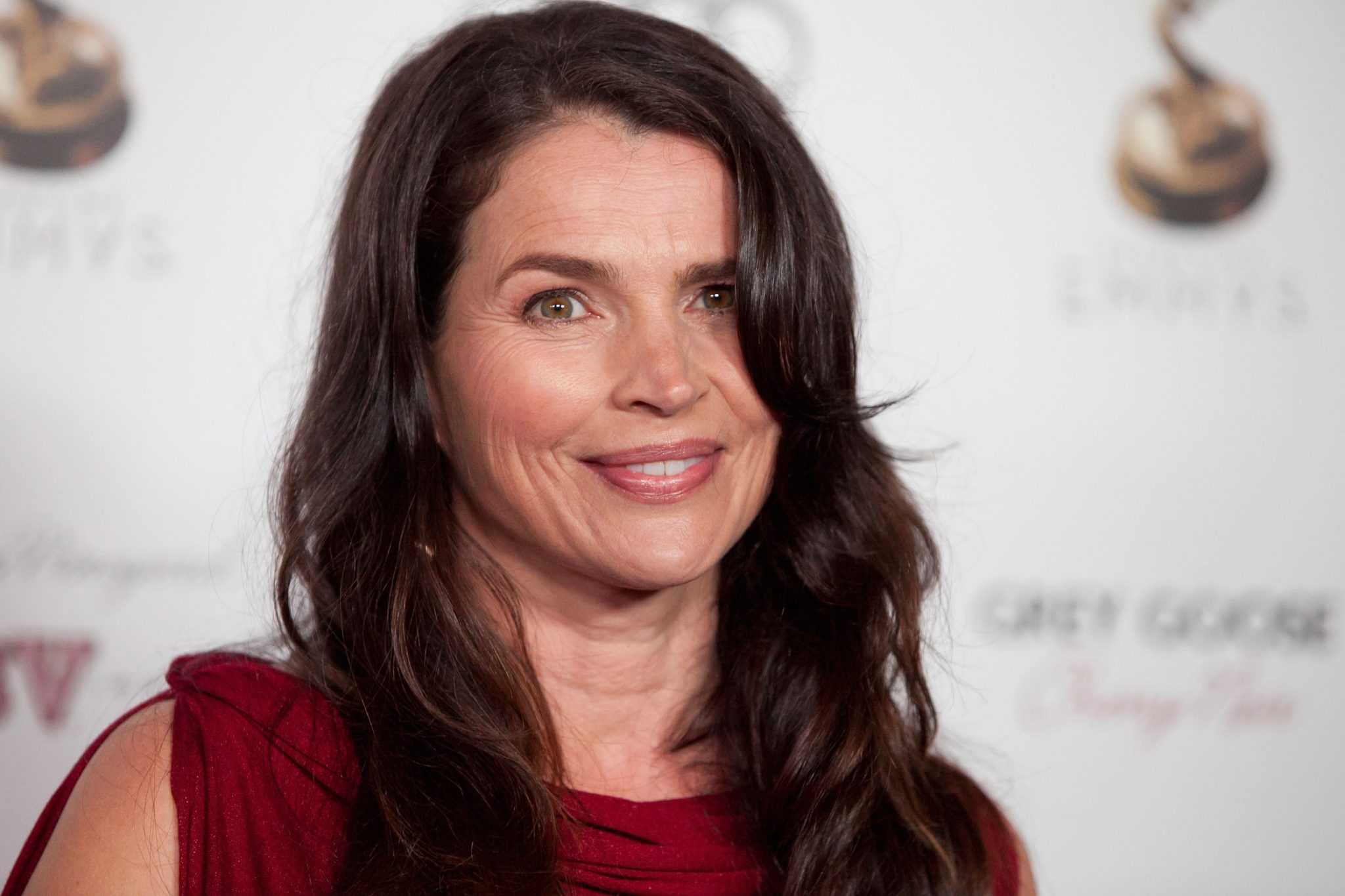 «With a double chin, neck lines and big tummy!» The way Julia Ormond has changed raised everyone ...