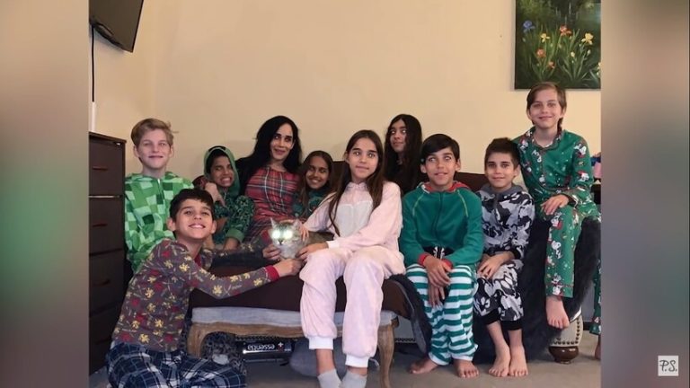 She gave birth to eight babies at once—now, 12 years later, here’s what ...