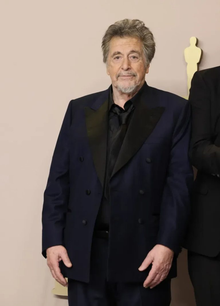 At 85, Al Pacino Is Spotted Kissing a Young Italian Journalist in Rome ...