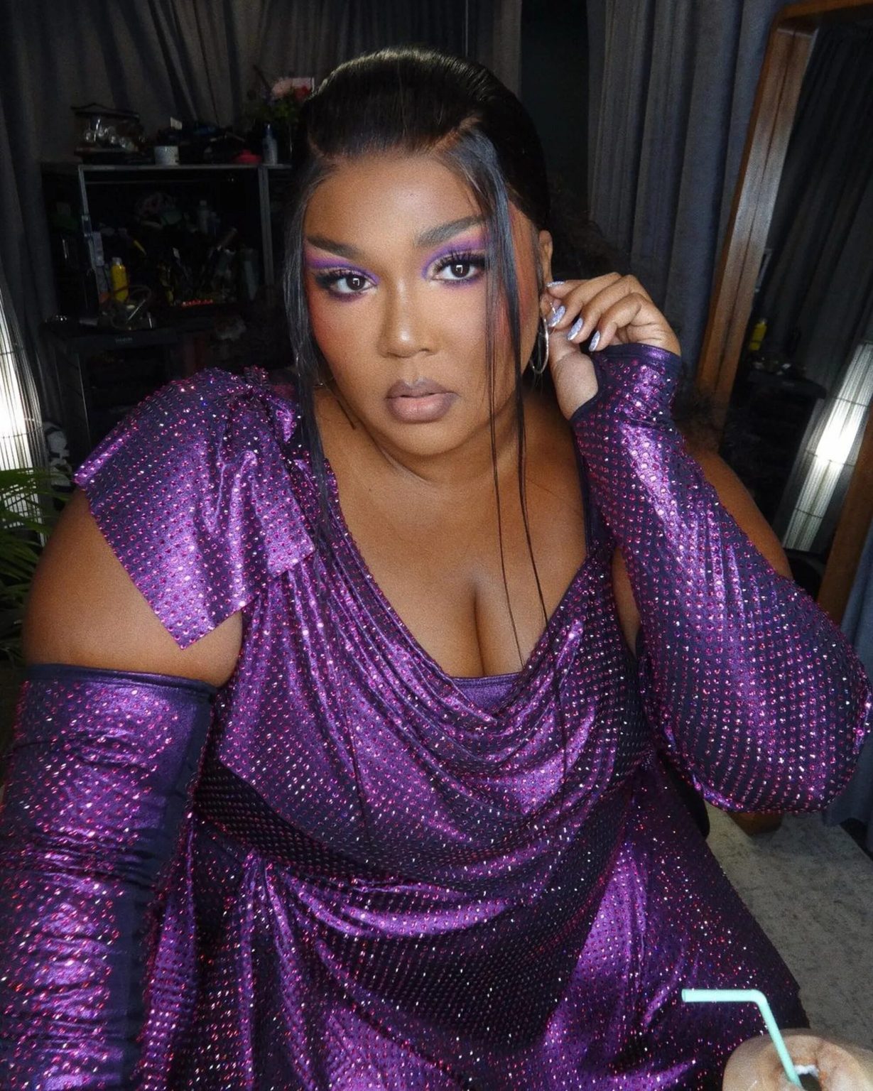 Lizzo Unveils a Striking New Hairstyle as Her Transformation Continues ...