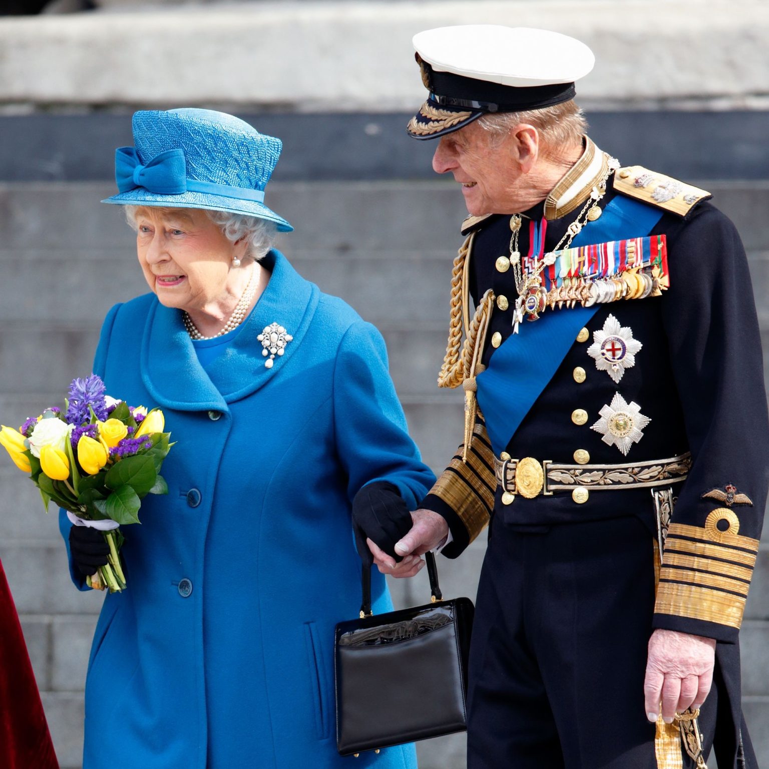 Hun bar det i 70 år - Den skjulte meningen bak dronning Elizabeths mest ...