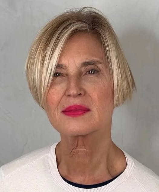 10 smarte korte frisurer til kvinder over 60, der øjeblikkeligt vil ...