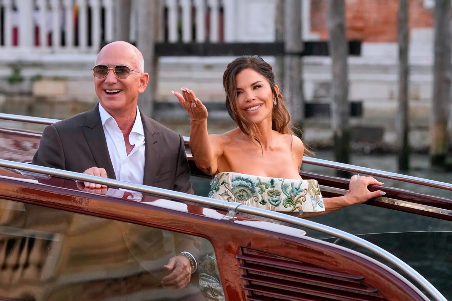 Hol töltik Jeff Bezos és Lauren Sánchez nászútjukat? - hu.cute-smile.com